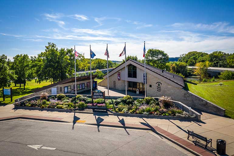 Welcome to Prairie du Chien, Wisconsin - Town Square Publications